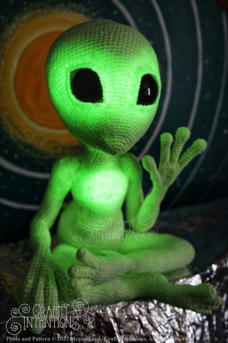 Ravelry: Alien pattern by Megan Lapp