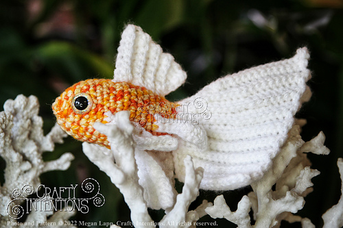 Ravelry: Goldfish pattern by Megan Lapp