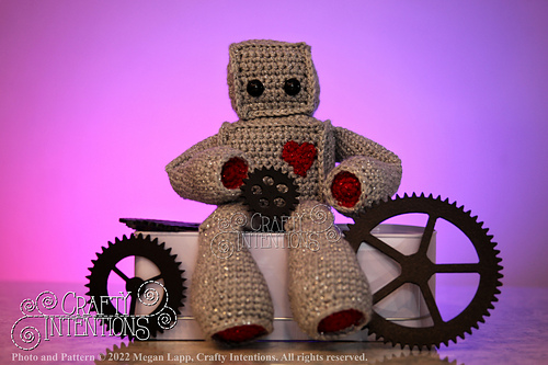 Ravelry: Medium Robots: Set 1 pattern by Megan Lapp