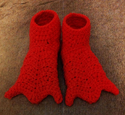 Ravelry: Duck Feet Slippers pattern by Sara Gaspar