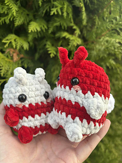 Ravelry: Candy Cane Bee pattern by TheCraftySnail