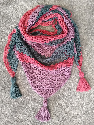 Ravelry: Summery Sultan Shawl pattern by Amy Ziehn