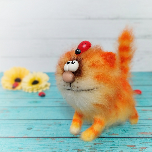Ravelry: Fluffy Ginger Cat pattern by Marina Mokhireva