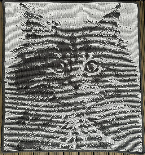 Ravelry: Fluffball pattern by Anke Wintermans