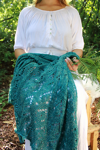 Ravelry: Lesley's Secret pattern by Susana Lobos Garcia