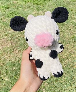 Ravelry: Charlotte the Cow pattern by Amiah Johnson
