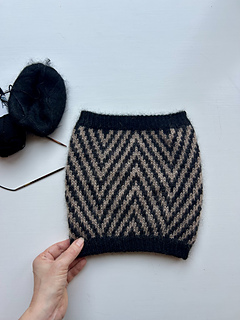 Ravelry: Sildeben Halsedise pattern by Line Hollesen