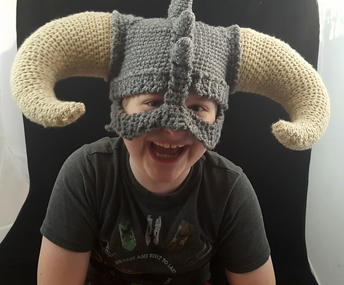 Ravelry: Large Curved Horn pattern by Jenessa Rogers