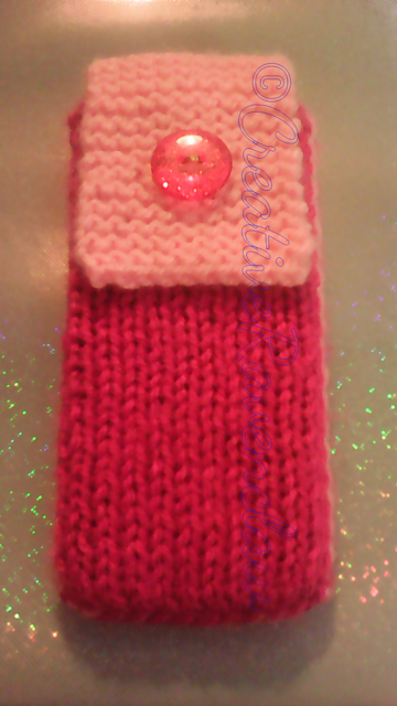 Ravelry: No-Sew Knitted Pouch pattern by Jazzy Tiger