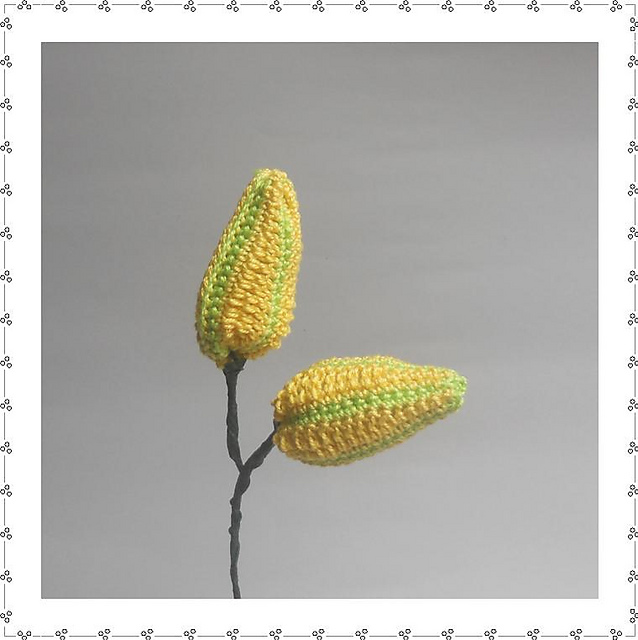 Ravelry: Closed Flower pattern by CreativityClaudia