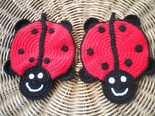 Ravelry Ladybug Potholder Pattern By Creazioni Fiopi