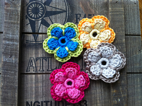 Ravelry: Mela Flower pattern by Cristina Mershon
