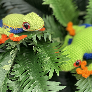 Ravelry: Ruby the Red Eyed Tree Frog pattern by Charlyn Smith
