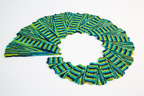 Ravelry: Amun Ra pattern by Ursa Major Knits