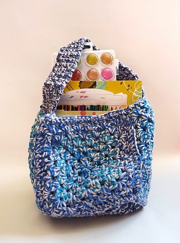 Ravelry: Granny Square Bucket Bag pattern by CroCreate Aka Sarah Leese