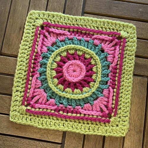 Ravelry: Ice cream granny square pattern by Helga B Mandl