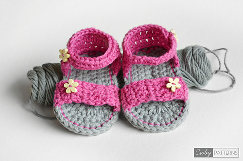 Ravelry: Baby Booties - Pink Flower Sandals pattern by Croby Patterns ...