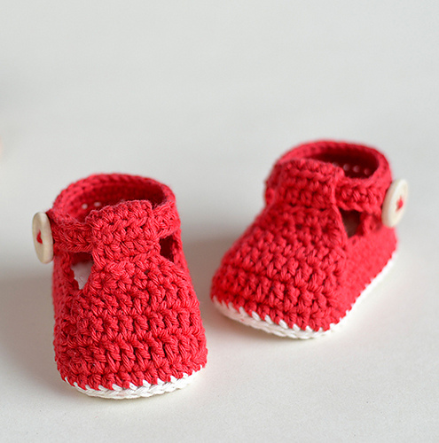 Ravelry: Ruby Slippers Baby Booties pattern by Croby Patterns - Doroteja