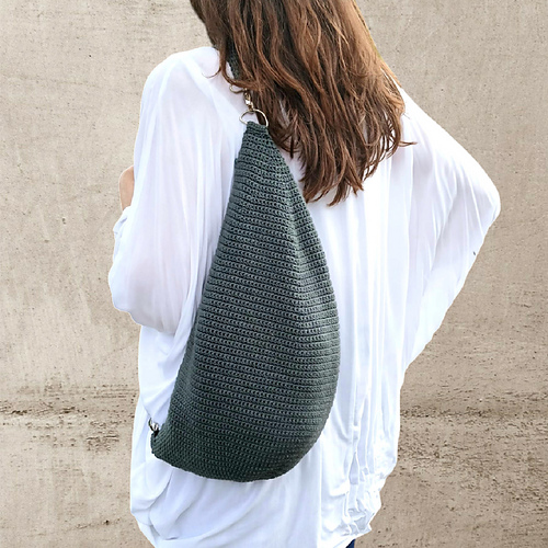 Ravelry: CROSSBODY Sling Bag pattern by Angie Paul