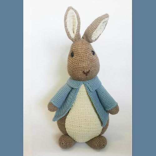 Ravelry: Peter Rabbit - Large Size pattern by Angie Paul