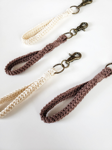 Ravelry: Calypso Keychain pattern by Crochet Bae Creations