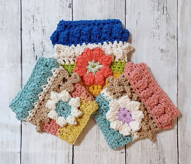 Ravelry: Fidget Cuff pattern by Kathy Marsh