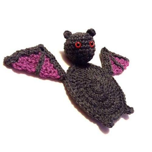 Ravelry: Bat Coaster pattern by Dani West