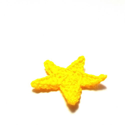 Ravelry: A Star Applique pattern by Dani West