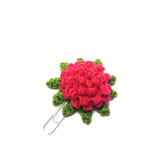 Ravelry: Flower Paper Clip pattern by Dani West