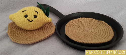 Ravelry: Pancakes & Lemon Play Food pattern by Emily Briscoe