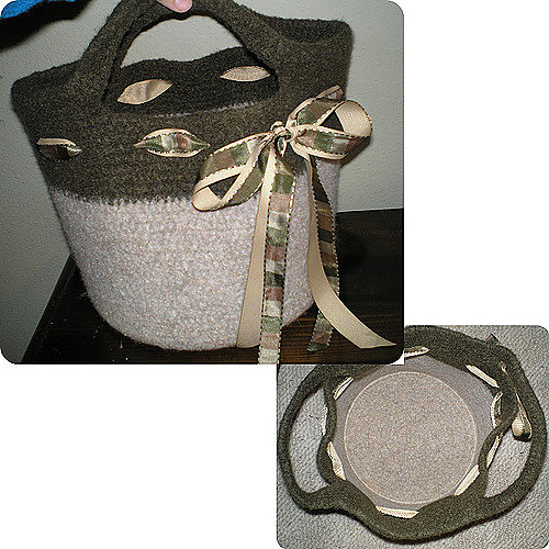 Ravelry: Ribbon Weave Tote pattern by Marlo D. Cairns