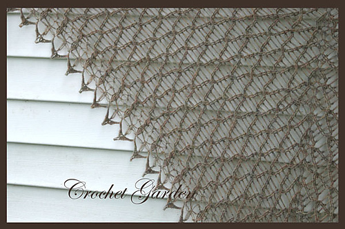 Ravelry: Pemberley Shawl pattern by Lisa Naskrent