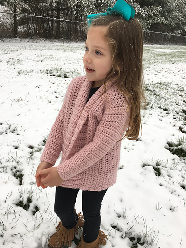 Ravelry: Cameo Cardigan pattern by Jessica Cooper