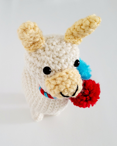 Ravelry: Peru The Llama pattern by Judy Malcolm