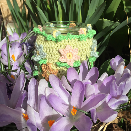 Ravelry: The Flower Jar pattern by Kela Ahnhem