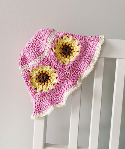 Ravelry: Sunflower bucket hat pattern by Fran Mori