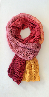 Ravelry: Shell scarf pattern by Fran Mori