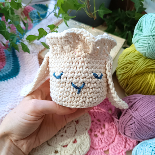 Ravelry: Sleepy Sheep Drawstring Pouch pattern by Crochetpedia