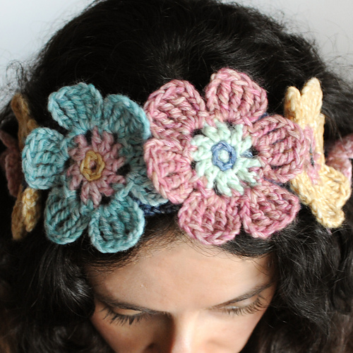 Ravelry: Aurora Flower Crown pattern by Crochetpedia