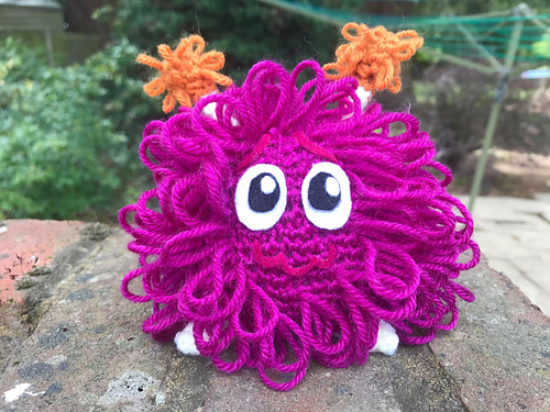 Ravelry: Chickeraffe pattern by Tor Smith