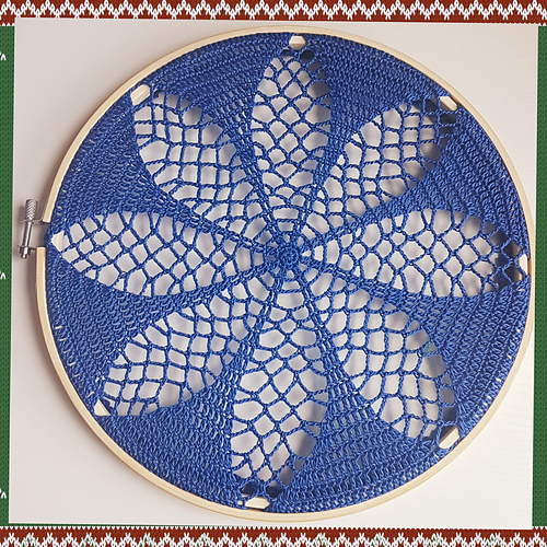 Ravelry: Crochet Leaf Doily pattern by Sumi Jaiswal