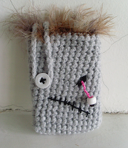 Ravelry: Zombie Phone Case pattern by Nicola Schofield