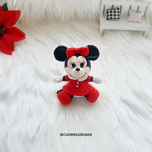 Ravelry: Mini Minnie Mouse pattern by Vane Vargas