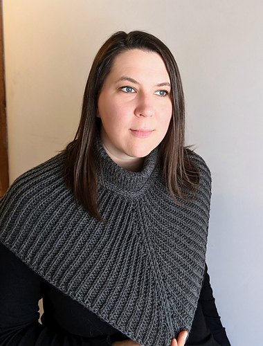 Ravelry: The Sue Cowl pattern by Allison Miller