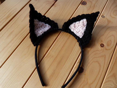 Ravelry: Halloween Cat Ears pattern by Claire Niccolls