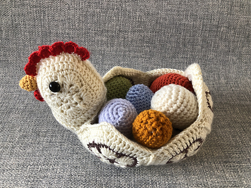 Ravelry: African Flower Chicken Basket pattern by Sarah Barratt