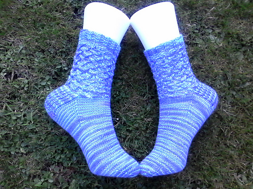 Ravelry: Daydreamer 4ply Socks pattern by Cutterly Knitted