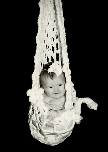 Ravelry: Hanging Baby Pod Cocoon pattern by Cyprianne Nolan