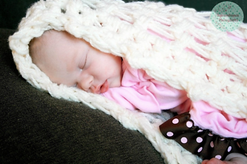 Ravelry: Hanging Baby Pod Cocoon pattern by Cyprianne Nolan