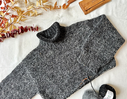 Ravelry: Mila Sweater (adults) pattern by Dorothy Offeciers